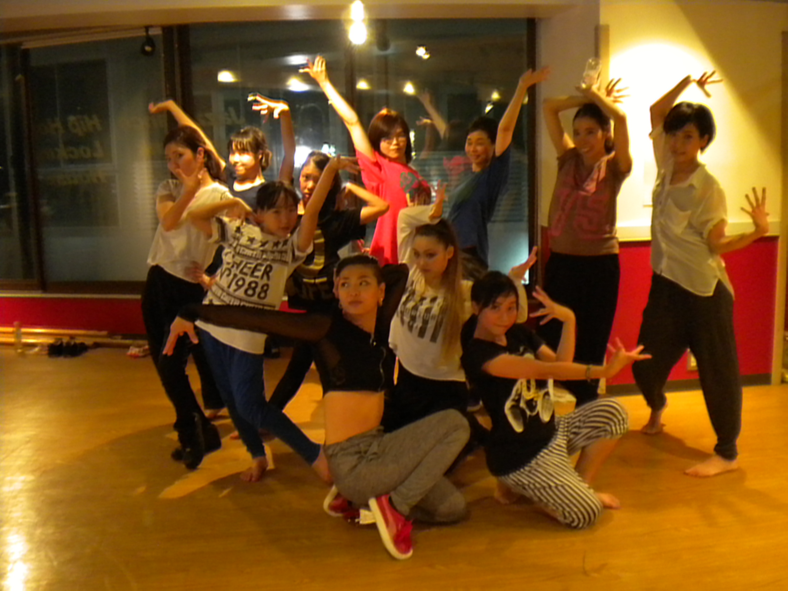 「PUNKING 入門 YUMIE NOTE」ノアダンスアカデミー｜PUNKING・WAACKING パンキング・ワッキングダンスレッスン ...